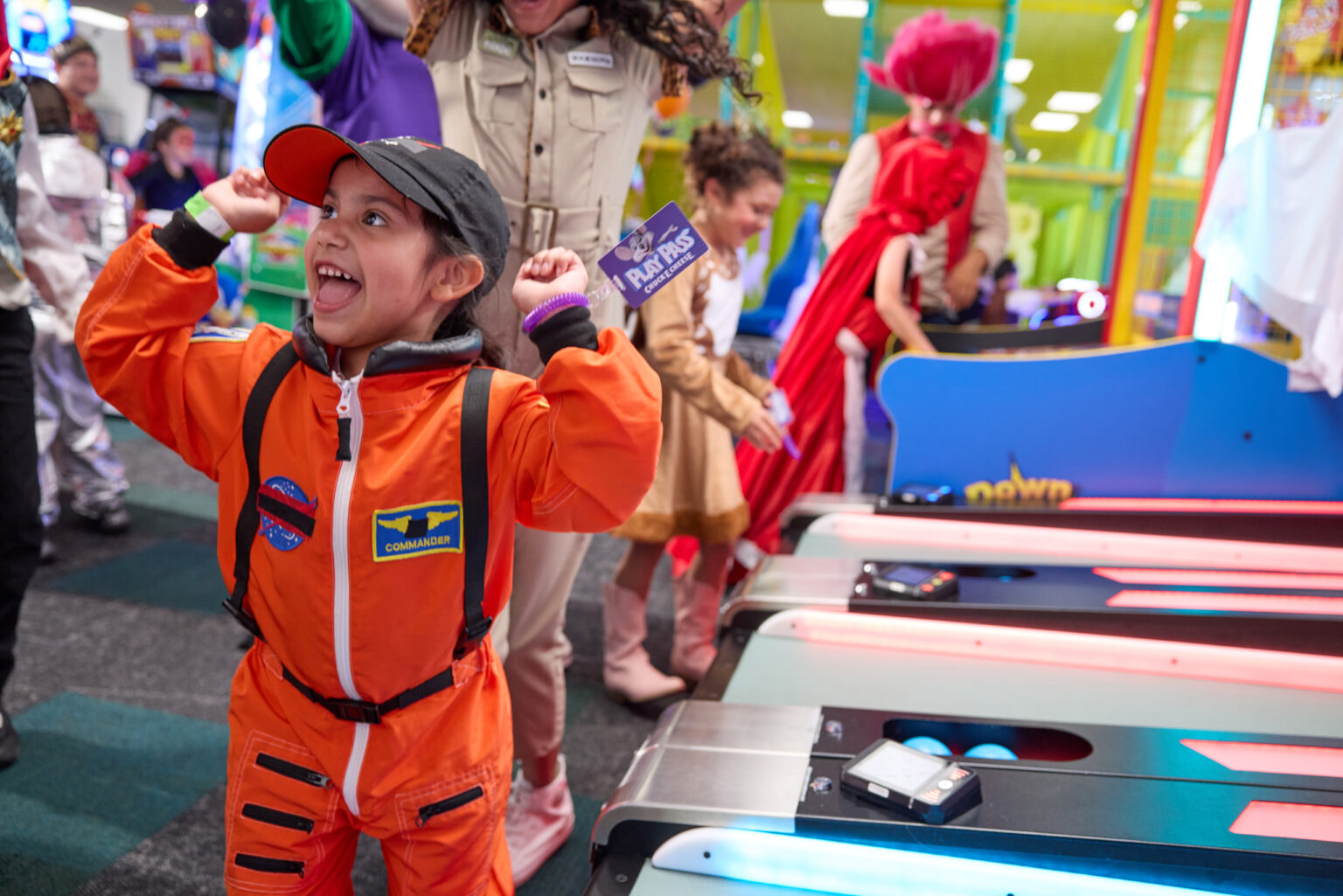 Bootacular Participating Locations | Chuck E. Cheese