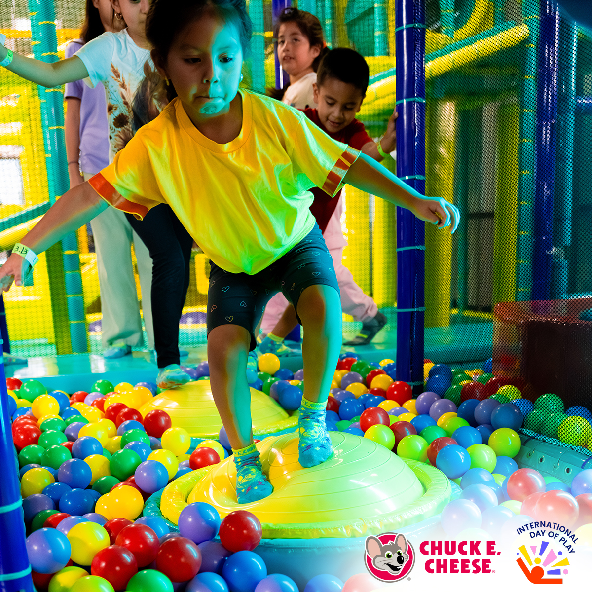 Chuck E. Cheese Tuscaloosa, AL AND THE TOY FOUNDATION CELEBRATE ...